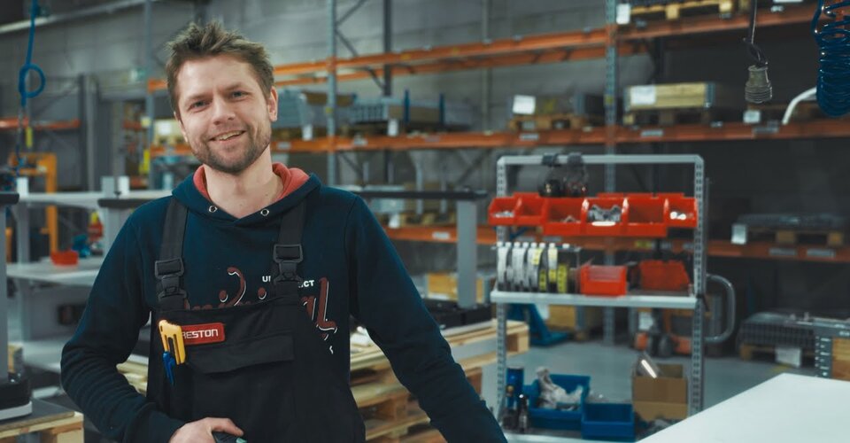 Workspaces for happier workfaces | Treston