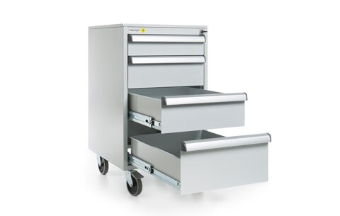 Lab Storage and Shelving | Treston