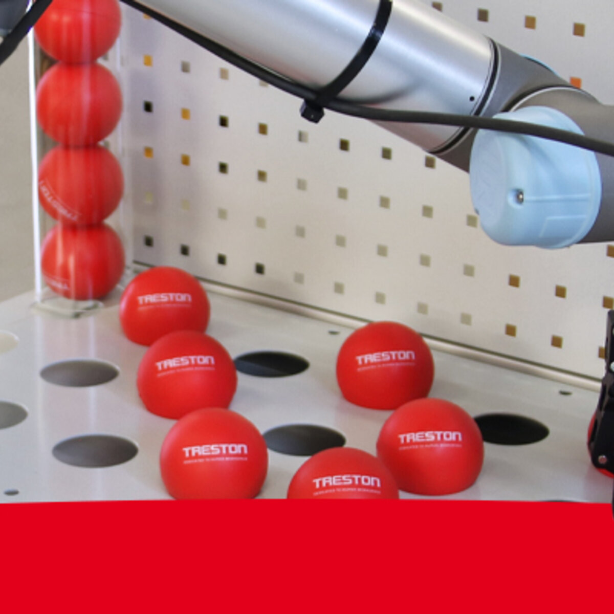 What is a cobot and what are its advantages in industrial work? | Treston