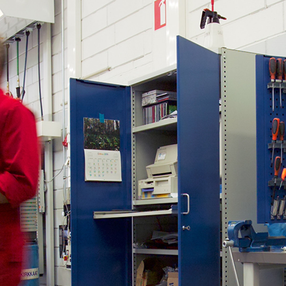 Automotive Workstations & Storage Solutions | Treston