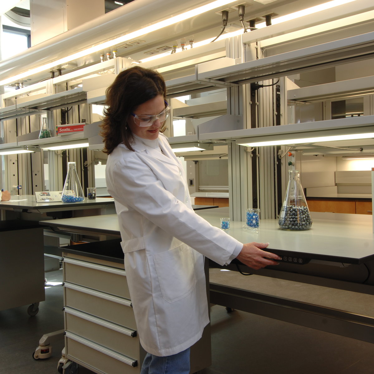 Best Work Surface Materials for Labratories | Treston | Treston